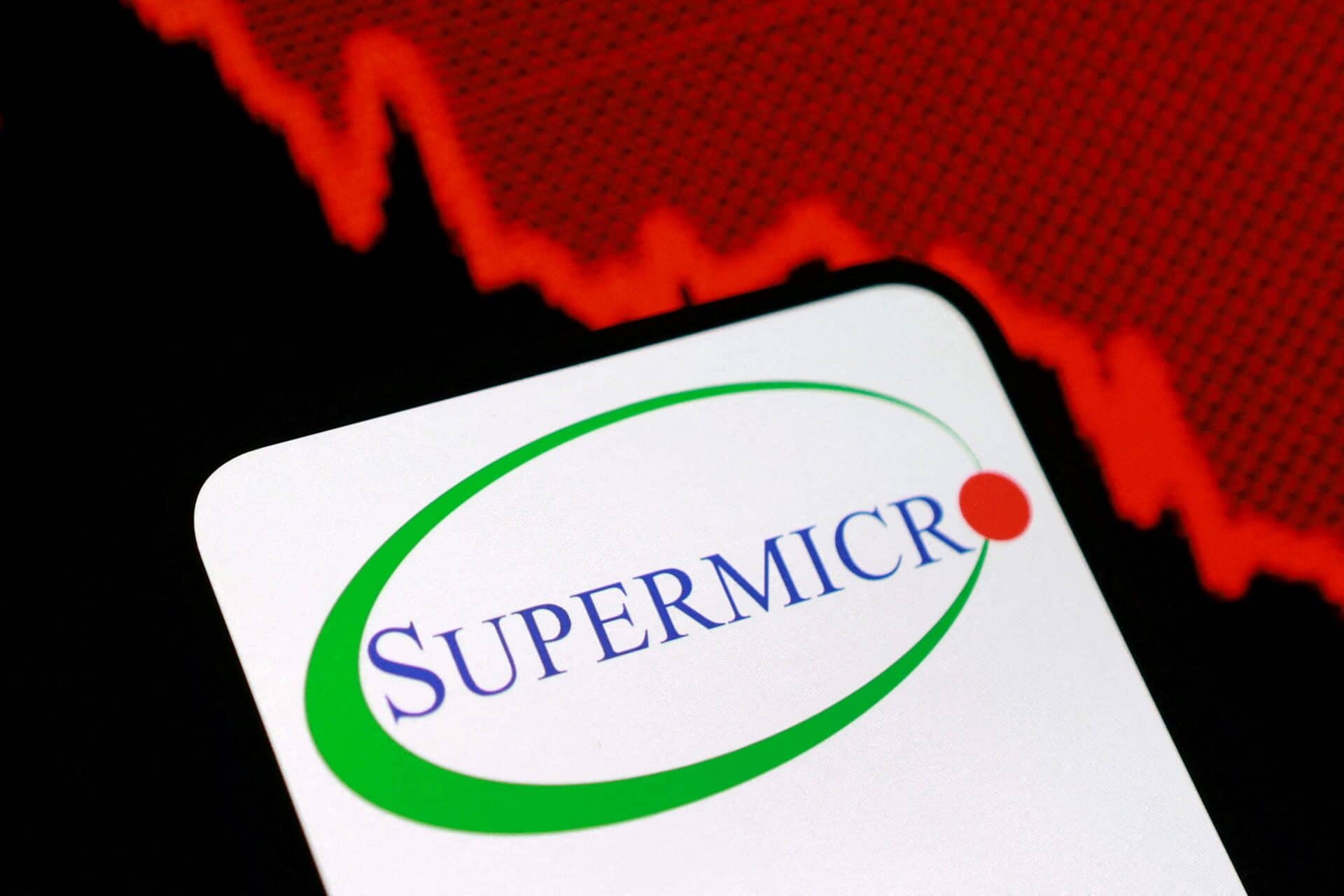 Super Micro Drops 9% as $7B Stock Sale Overshadows $39B AI Orders ...