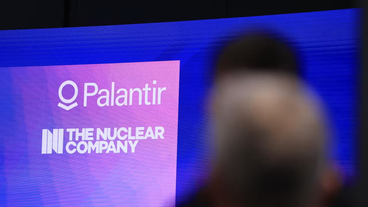 PLTR Stock 2026: Palantir's 85% Growth Rate and the Valuation Wall It ...